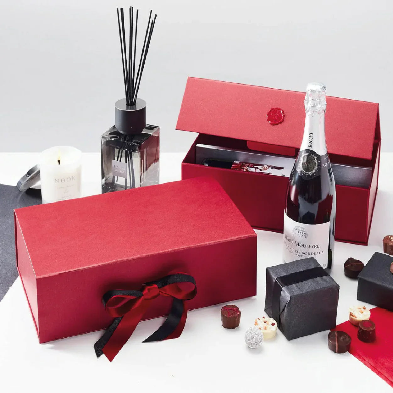 Red Gift Box Samples – Luxury Folding Gift Boxes | Foldabox USA ...